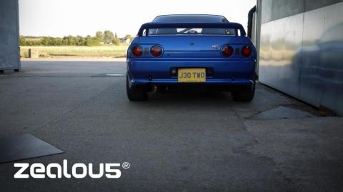 Simple & Clean R32 GTR – MoMoHitsTheSpot!